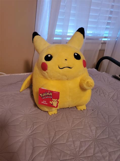 Clamperl Awaits Wave 3 Launch Pokeplush