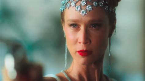 Mariana Ximenes se pronuncia após ser apontada como affair de atriz