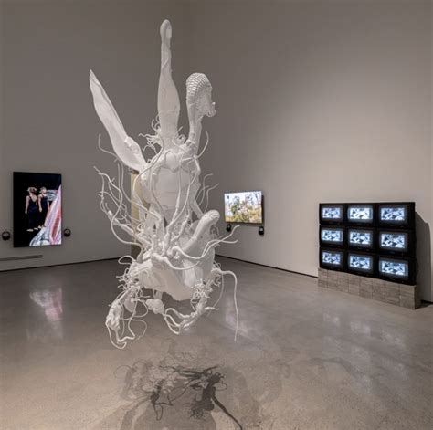 예술이 된 여성의 몸고정 관념을 허물다 서울경제