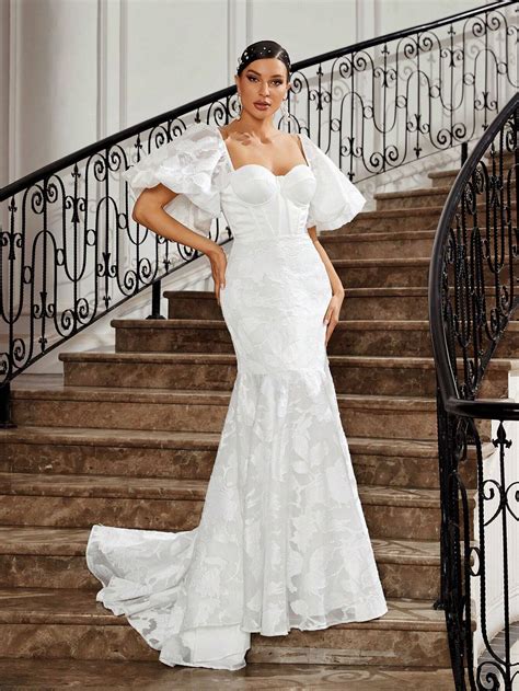 Obleka Za Poroko Elegantne Poročne Obleke Za Sofisticiran Videz Svečana Obleka