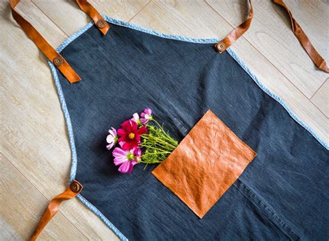How To Make An Apron Step By Step · Vickymyerscreations