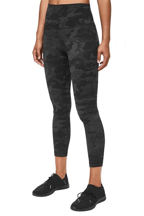 Sexy Women In Yoga Pants 