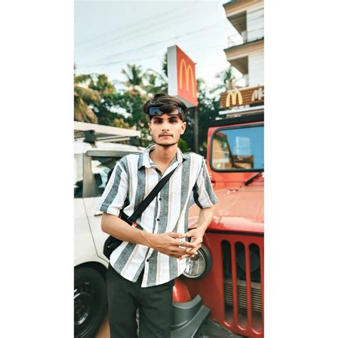 मन चौह्वान 🧿🥀 Chavhanman • Instagram Photos And Videos