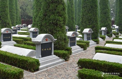 拜谒烈士陵园 中关村在线摄影论坛