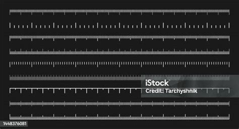 분할이 있는 다양한 측정 스케일 길이 또는 높이를 센티미터 밀리미터 또는 인치로 측정하기위한 사실적인 화이트 스케일 눈금자 테이프 측정 표시 크기 표시기 벡터 일러스트 레이
