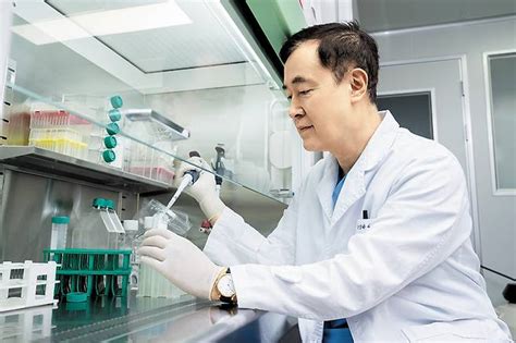 27년 연구 경험으로 줄기세포 치료제 만든다 첫 도전은 무릎 연골 재생
