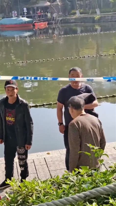 温州九山湖突发！有人溺亡网友官方摆设