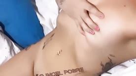 Xehli G Nua Exibindo Seu Corpo Bem Safadinha Na Cama Cnn Amador