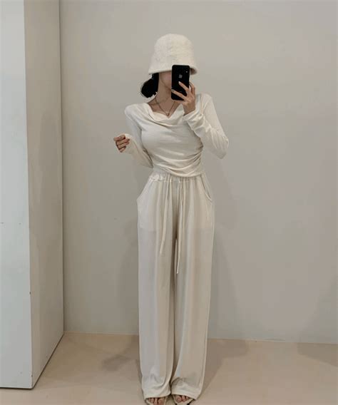 긴팔버전상의하의세트 셔링 드레이프 레이온 크롭 긴팔티 와이드 밴딩 주름 플리츠 쭈리 롱 팬츠 세트 트레이닝세트 쭈리세트 꾸안꾸 에이블리