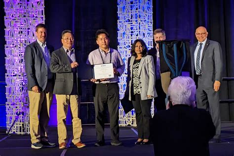 Sinwoo Cho Receives Award At International Microwave Symposium Texas Ece Electrical