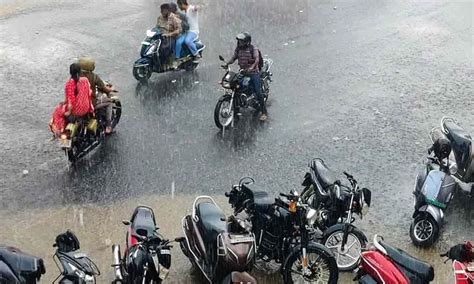 Heavy Rain Lashes Hyderabad City Meteorological Dept Forecasts Rain Ahead