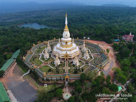 พระมหาเจดีย์ชัยมงคล วัดสวยในเมืองไทยไปมาแล้ว