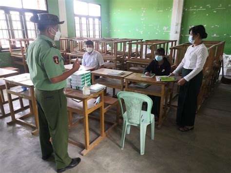 အခြေခံပညာကျောင်းများ ပြန်လည်ဖွင့်လှစ်ပြီဖြစ်သဖြင့် ကျောင်းသား၊ ကျောင်းသူများ အပ်နှံနေကြပြီ