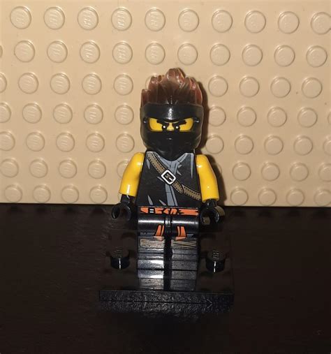 Lego Ninjago Figurka Cole Fs Njo Aukro