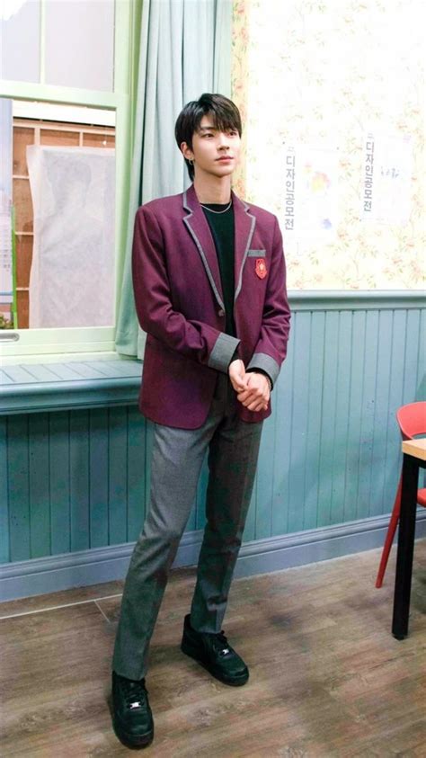 Han Seo Jun Kecantikan Sejati Aktor Korea Selebritas