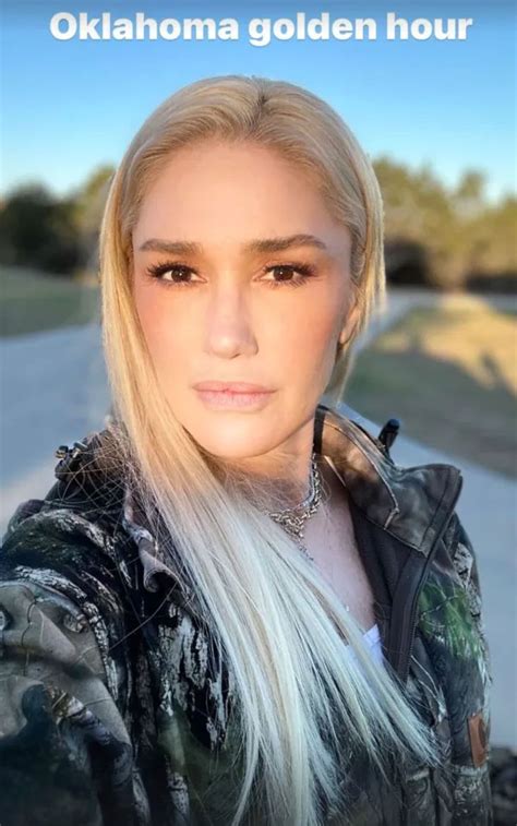 Gwen Stefani Shows Off Her Natural Eye Wrinkles And Graceful Aging In New Instagram Selfie