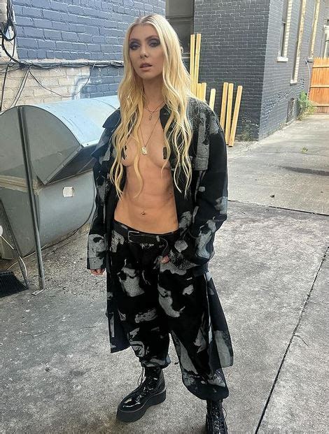 Taylor Momsen Stuns With Sexy Abs And Fierce Style 12thblog