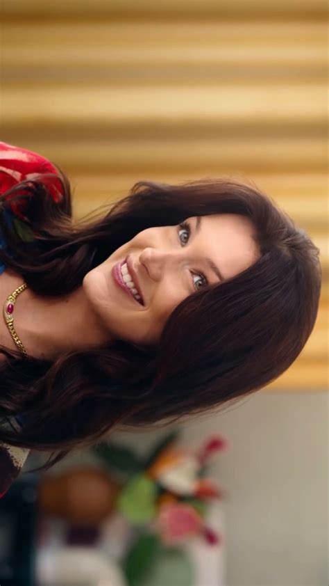 Bella Hadid Tooth Gem Schönheit Mode