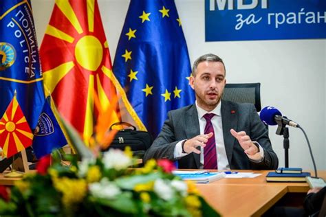 Бојмацалиев Внатрешна контрола истражува зошто граѓаните не можат да ги подигнат готовите пасоши