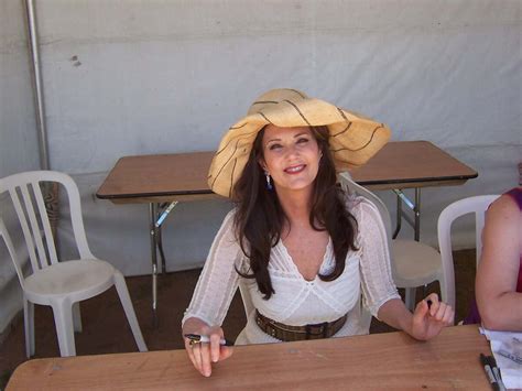 Lynda Carter Height How Tall Is The Iconic Wonder Woman Actress