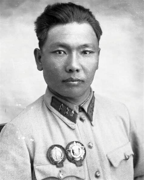 галзуу хочит Доржийн Гончиг Бүх цэргийн бэлтгэлийн ар талын дарга дивиз командлан захирагч