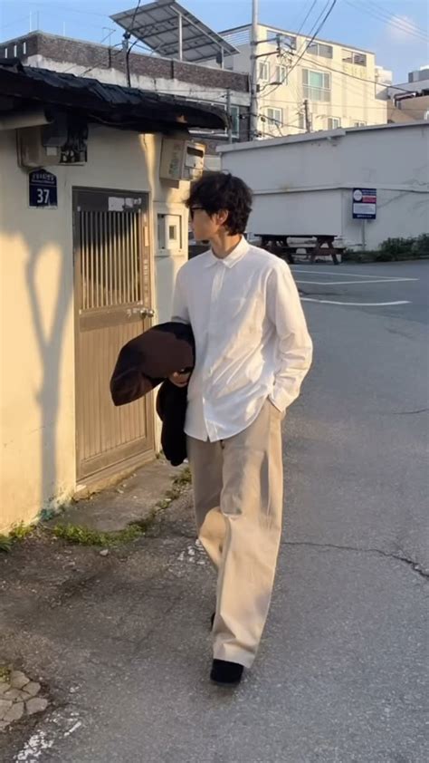 Hyun 데일리룩 Tomyyeoun • Instagram Photos And Videos