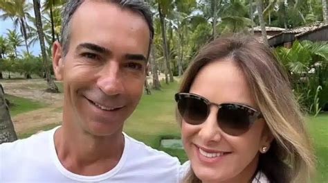 C Sar Tralli Posa Com Filha E Rafa Justus Em Festa Junina Da Escola