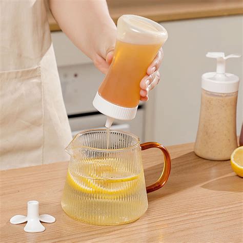 Pgyong Condiment Squeezing Bottles 12 Ounces With Flip Top Cap Hot Condiment Bottles Squeezing