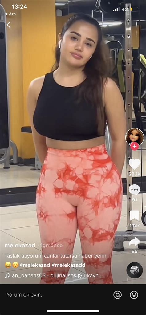 Melek Azad Nude Ubetterseaweed5975