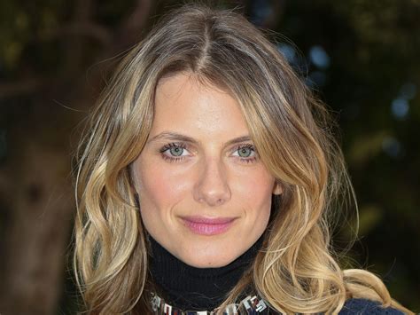 French Beauty How To Do French Girl Make Up And Get Glowing Skin