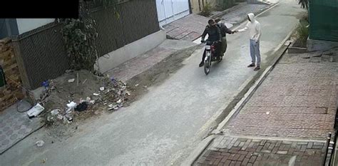 93 Street Crimes Six Shootouts Occurred In Karachi Within 24 Hours
