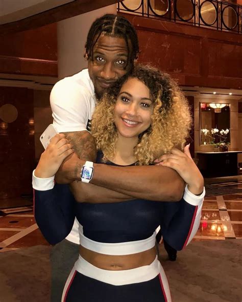 Covingtons Girlfriend Is Nicknamed Strange But If You Look At Her