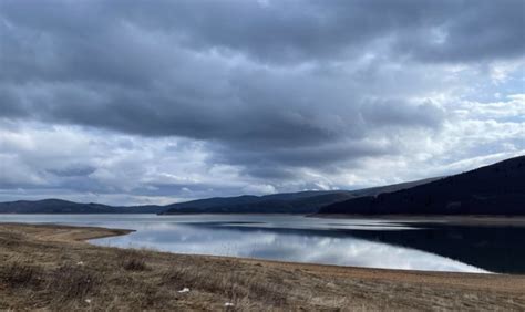 Облачно и ветровито денеска повремено ќе врне Skopjeinfo Mk