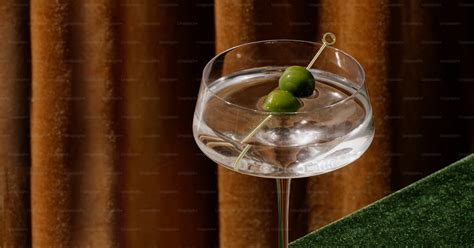 음료가 든 유리 사진 Unsplash의 잔 이미지