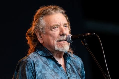 Male Rock Singers 31 Most Famous Male Rock Singers Of All Time