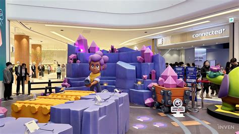 스타필드 수원 전면에 게임 브롤스타즈 내세웠다 Vortex Gaming