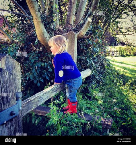 Fille de la campagne Banque de photographies et dimages à haute résolution Alamy