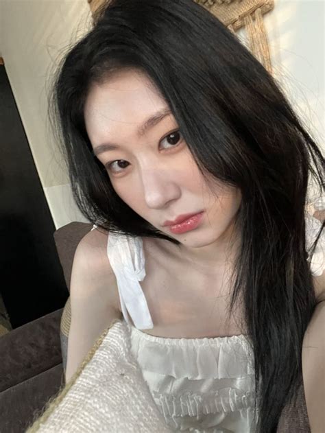 Read 📌 On Twitter Itzy Celebrities Girl