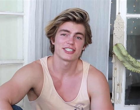 Zander Hodgson Archives Towleroad Gay News