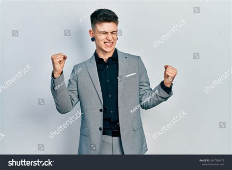 Ear Dilatation 1 Images Photos Et Images Vectorielles De Stock