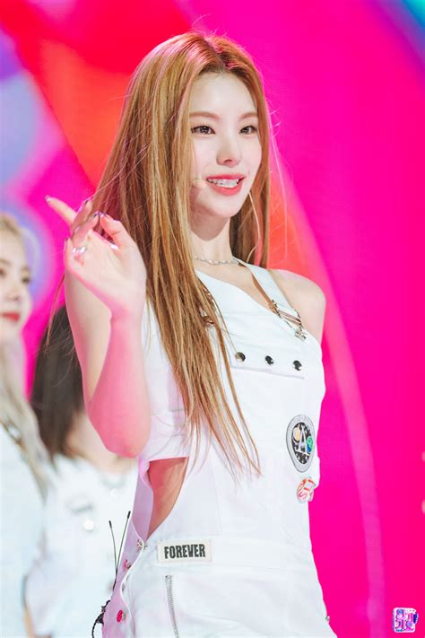 있지 인기가요 짱공유 연예인