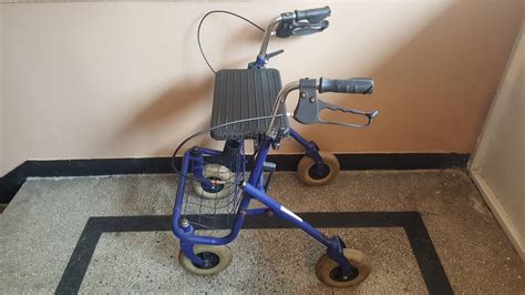 Проходилка за възрастни хора Терапевтични и ортопедични продукти Помощни средства Дим