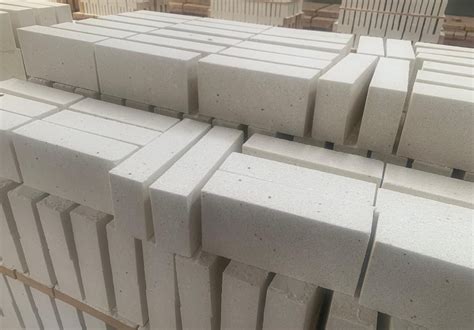 What Are Fire Clay Bricks