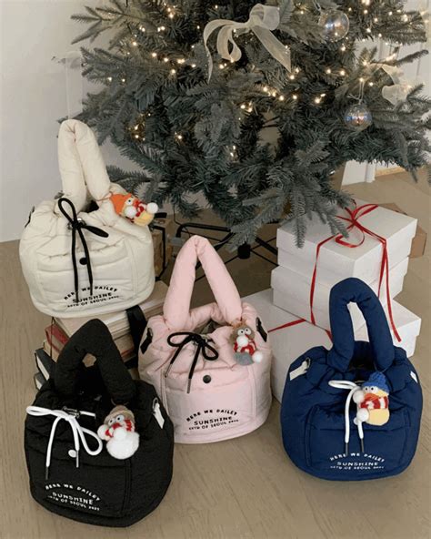 자사몰 회원 가입 구매 10 할인선샤인 조리개 패딩백 토트백 크로스백 겨울가방크리스마스 연말 스키 골프백 에이블리