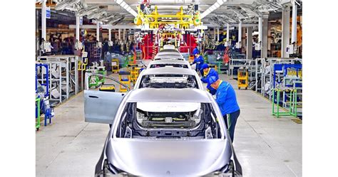 Радио Китай Стабилен растеж отбелязва автомобилната индустрия на Китай за първото тримесечие