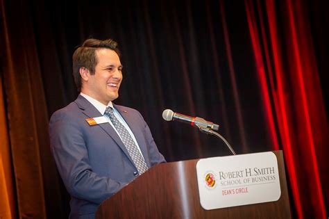 A Return To Smith To Broaden Horizons Smith School