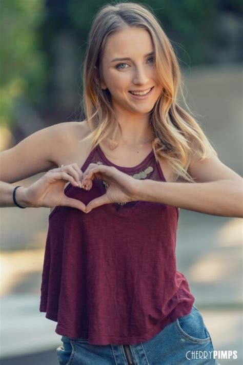 Macy Meadows Cute Wallpics Net Wallpapers Photos Pictures