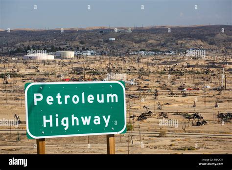 Kern River Pipeline Hi Res Stock Photography And Images Alamy
