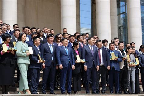 Ерөнхий сайд Л Оюун Эрдэнэ Төр хувийн хэвшилтэй өрсөлдөхгүй дэмжиж хамтран ажиллана Nio Mn