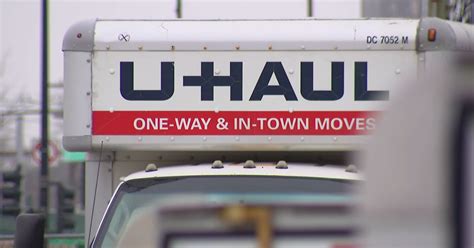 North Side Robber Drives Off In U Haul Truck Cbs Chicago